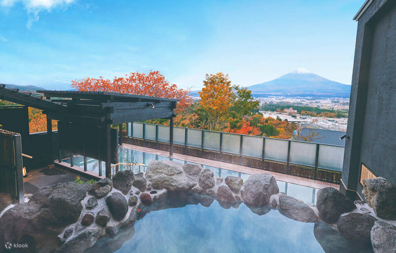 [Mount Fuji Tour & Outlet Shopping/Hot Spring Tour] Mt. Fuji 5th ...